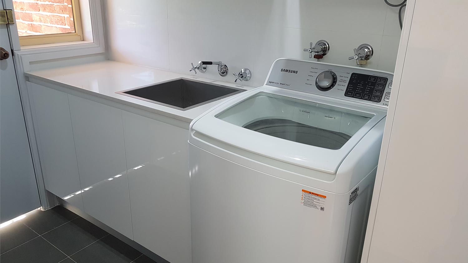 KM Carpentry & Renovations – Renovations Company